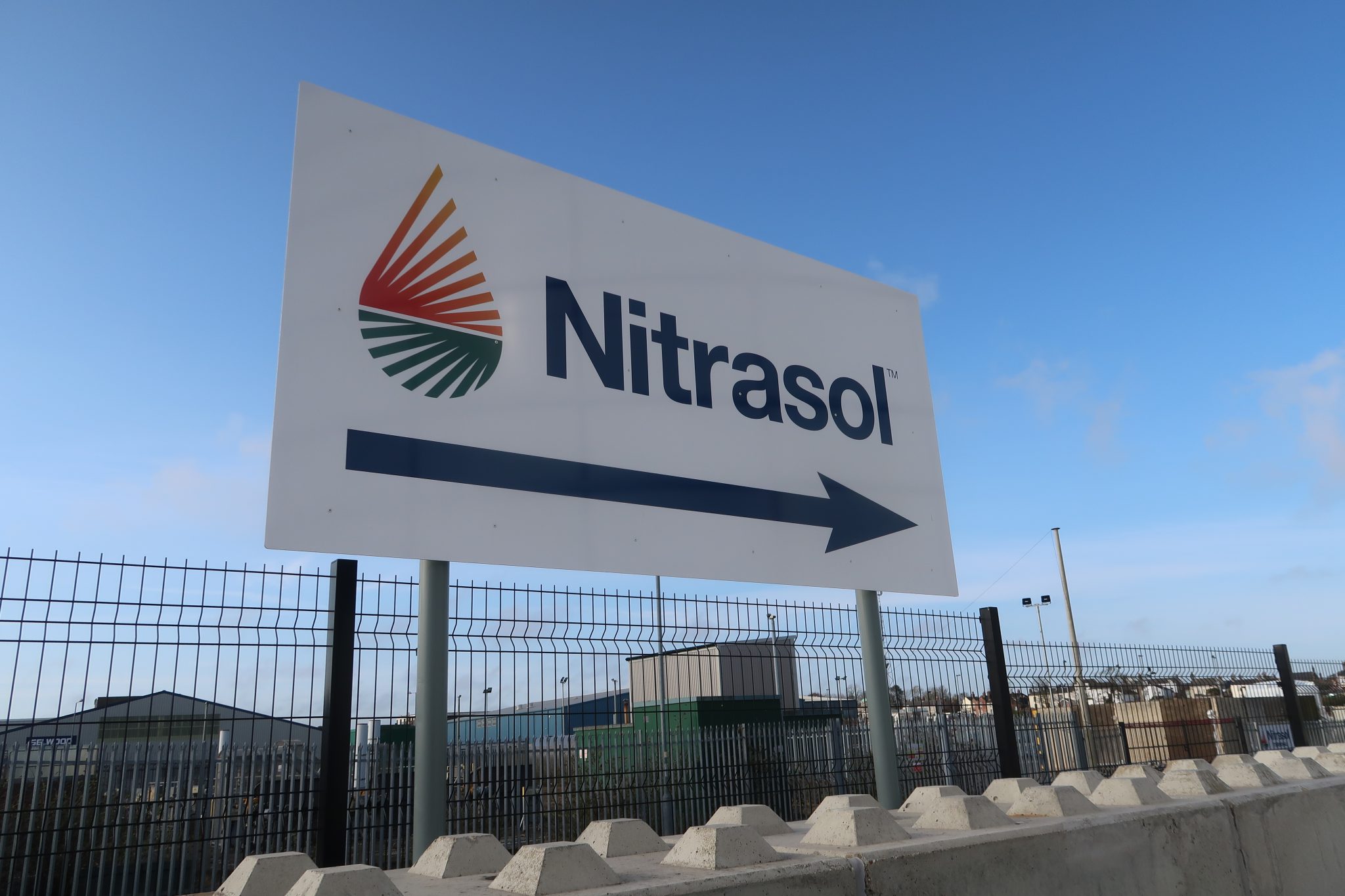 Liquid Nitrogen & Nitrogen/Sulphur Fertilisers - Nitrasol